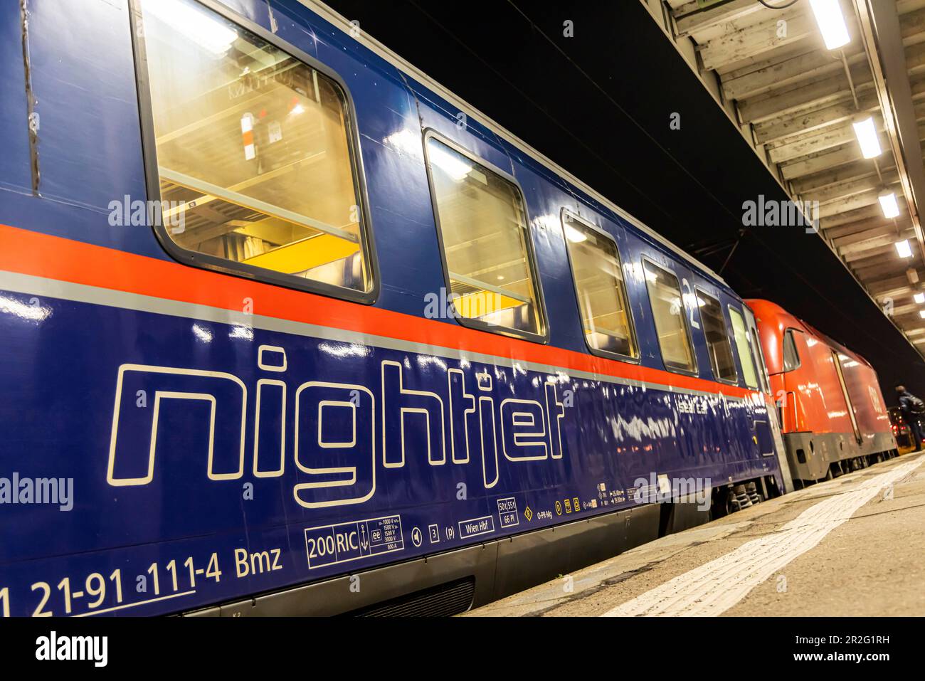 Night train to Venice, sleeping car, Nightjet (NJ) 237 of OeBB at the ...