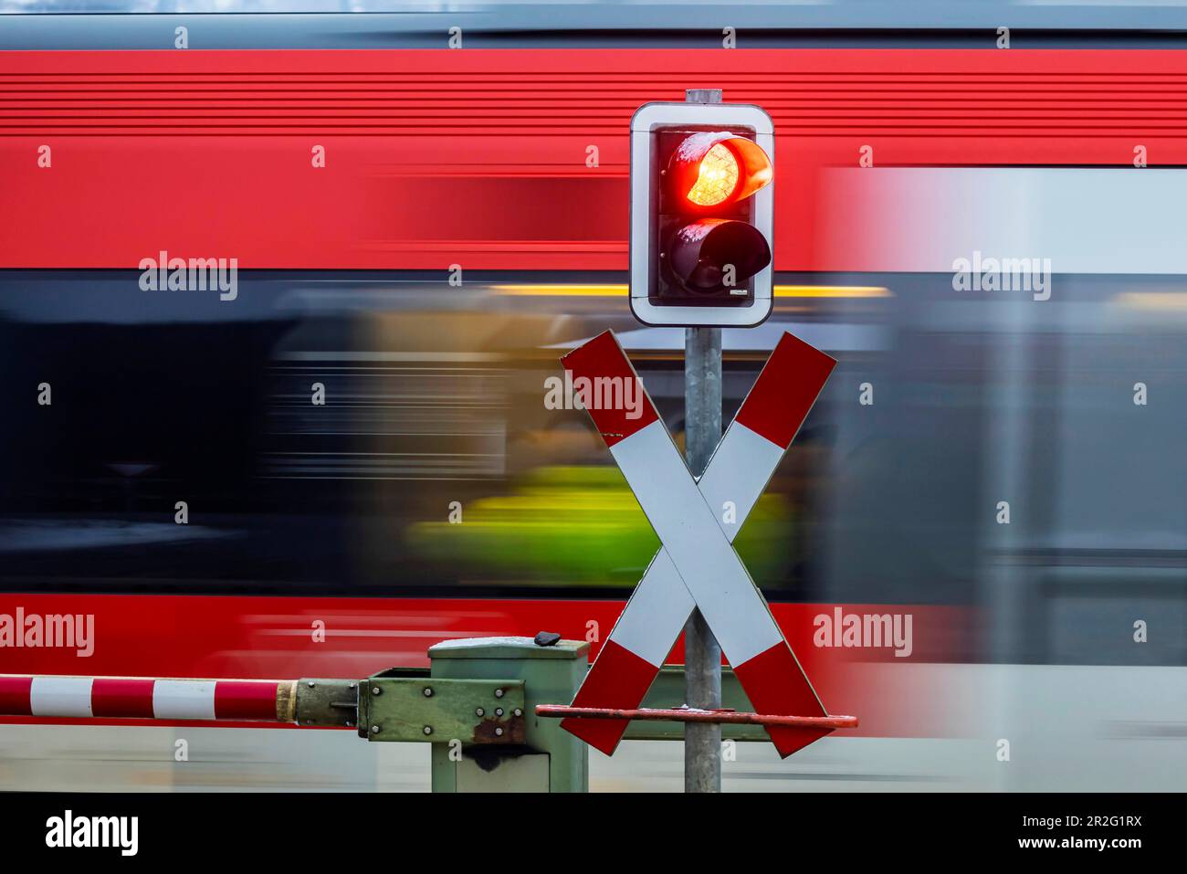 German railroad crossing sign hi-res stock photography and images - Alamy