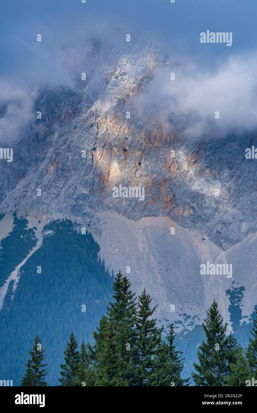 View of the flank of the Zugspitze, Ehrwald, Tyrol, Austria Stock Photo ...