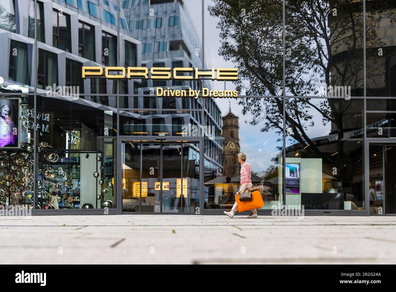 Porsche Brand Store in the city centre, Dorotheen Quartier, DoQu ...