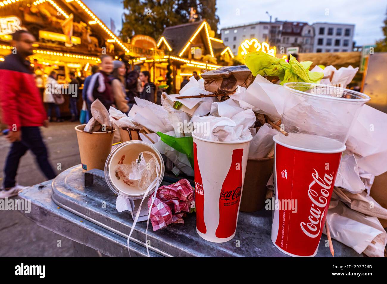Packaging waste, beverage cups, waste on a litter bin, Stuttgart Folk ...
