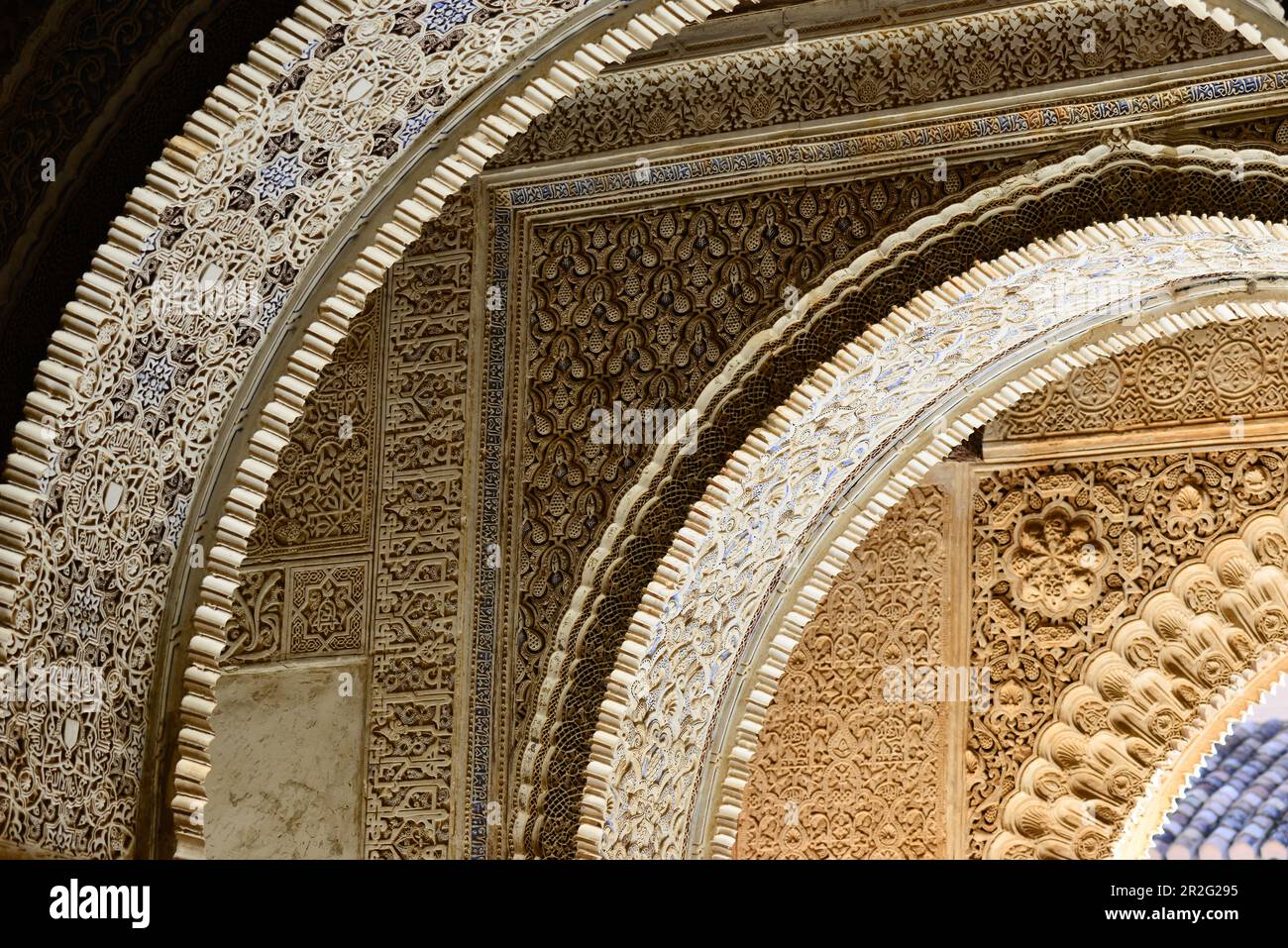 Granada arc buildings hi-res stock photography and images - Alamy