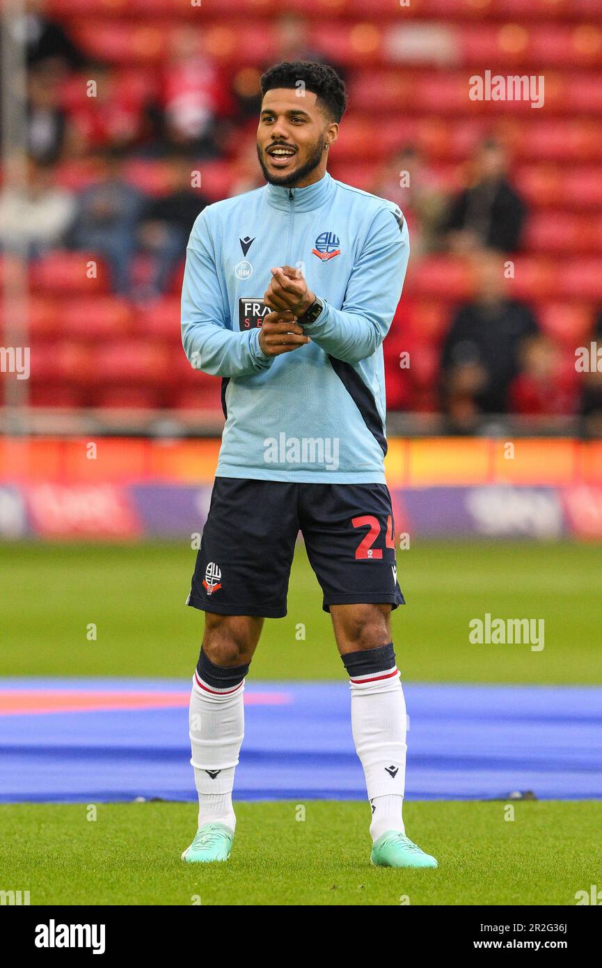 Elias Kachunga #24 of Bolton Wanderers during the pre-game warmup ahead ...