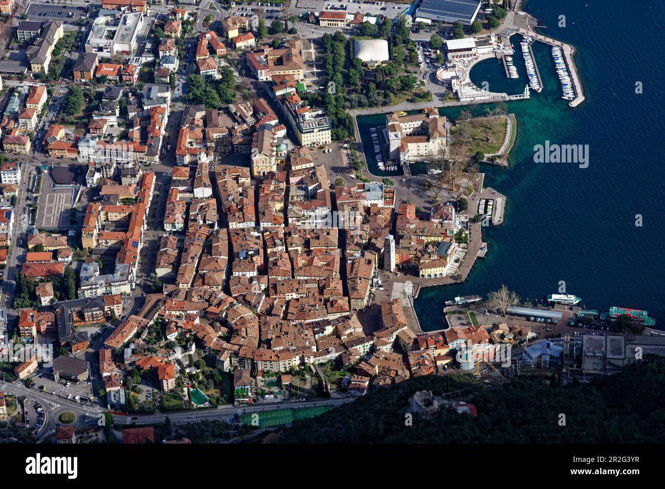 Cima di riva hi-res stock photography and images - Alamy