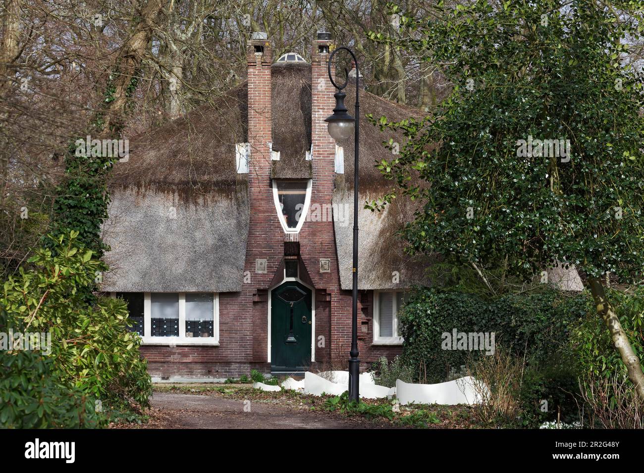 Country house with thatched roof from 1917, brick architecture ...