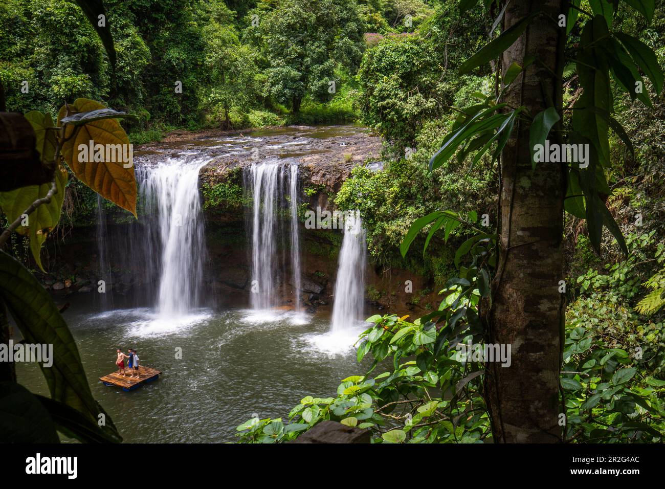 Champee waterfall hi-res stock photography and images - Alamy