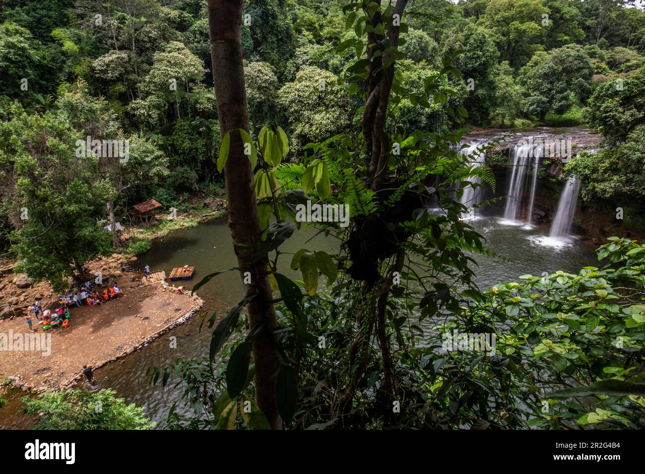 Champee waterfall hi-res stock photography and images - Alamy
