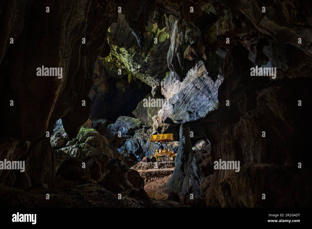 Phu Kham cave in Vang Vieng, Laos, Asia Stock Photo - Alamy