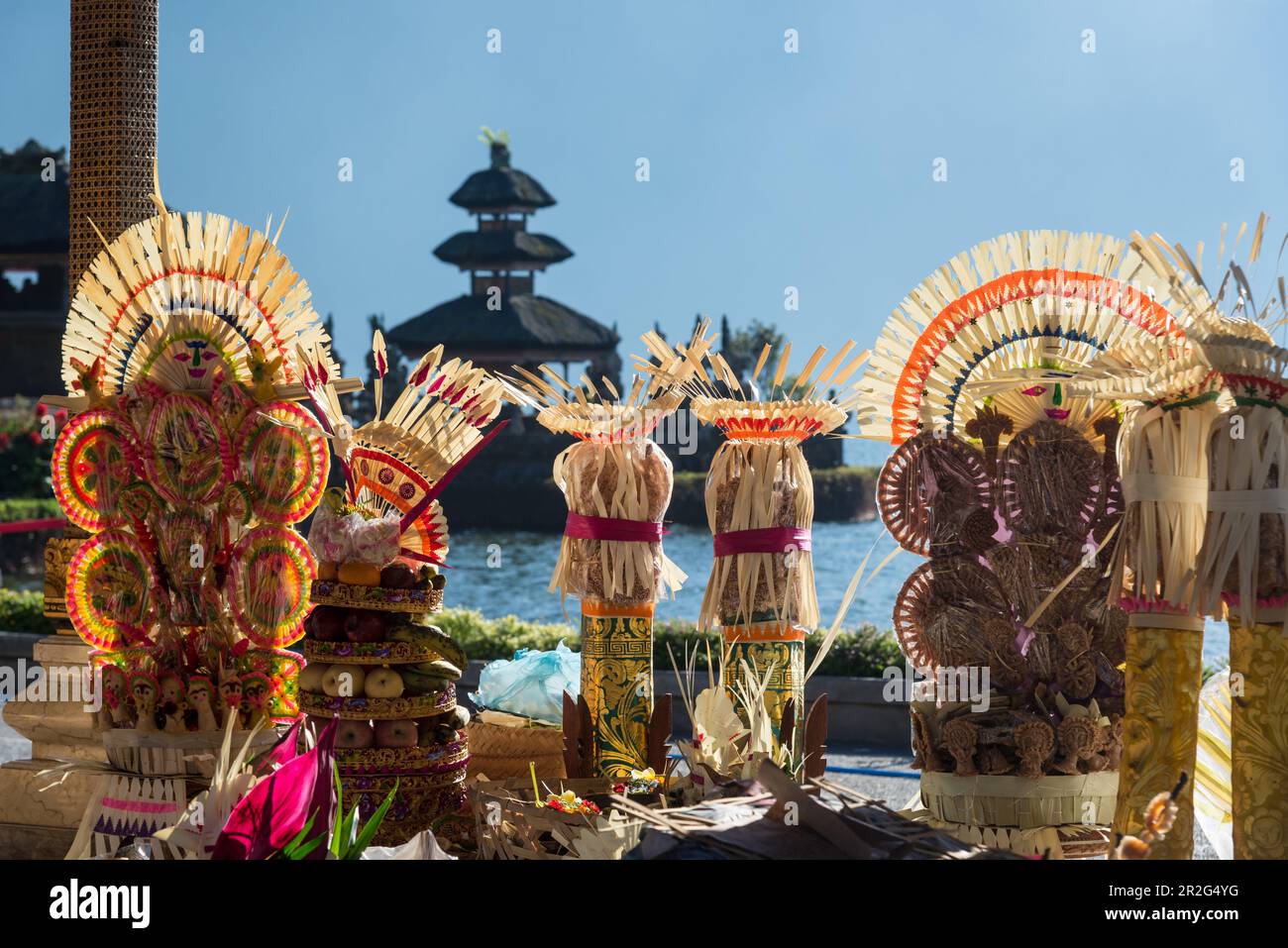 Offerings to the Hindu gods in the temple complex of Bratan, Bali ...