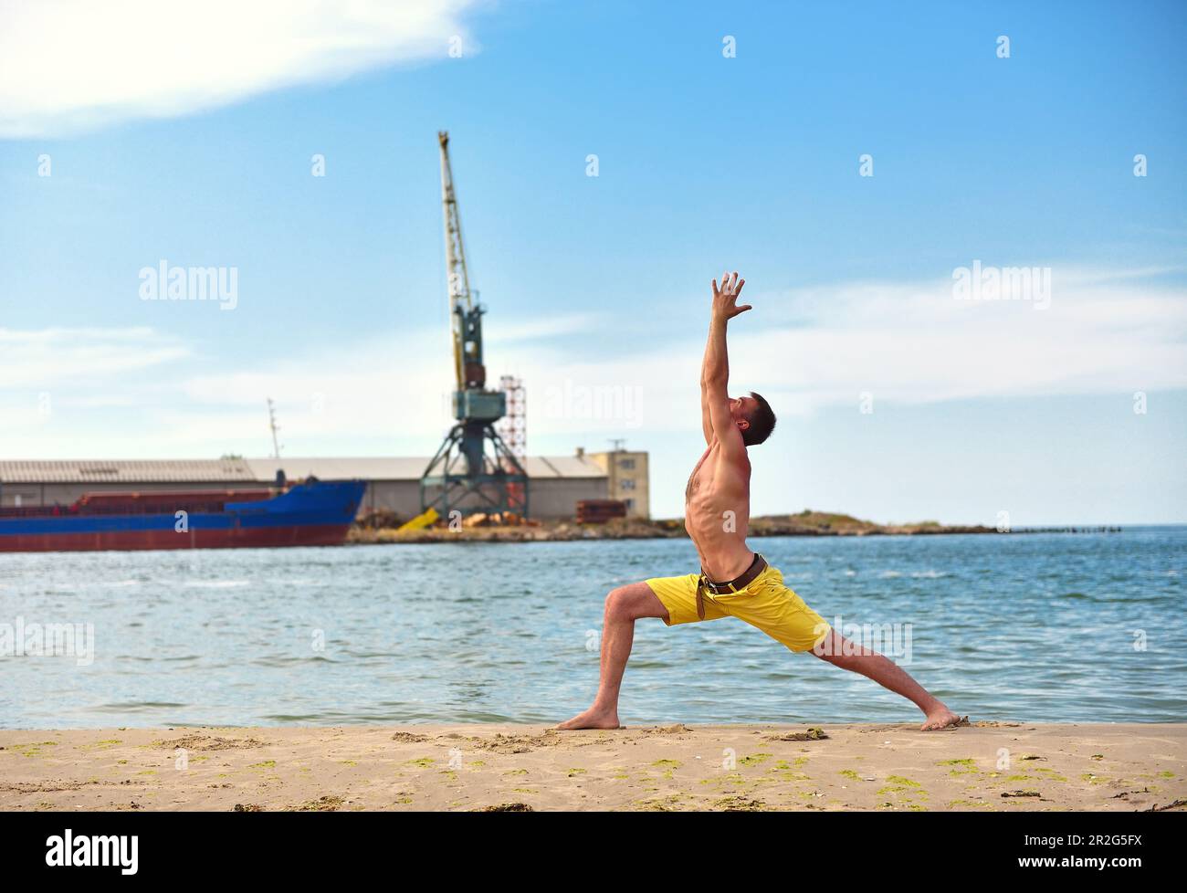 Crane exercise hi-res stock photography and images - Alamy