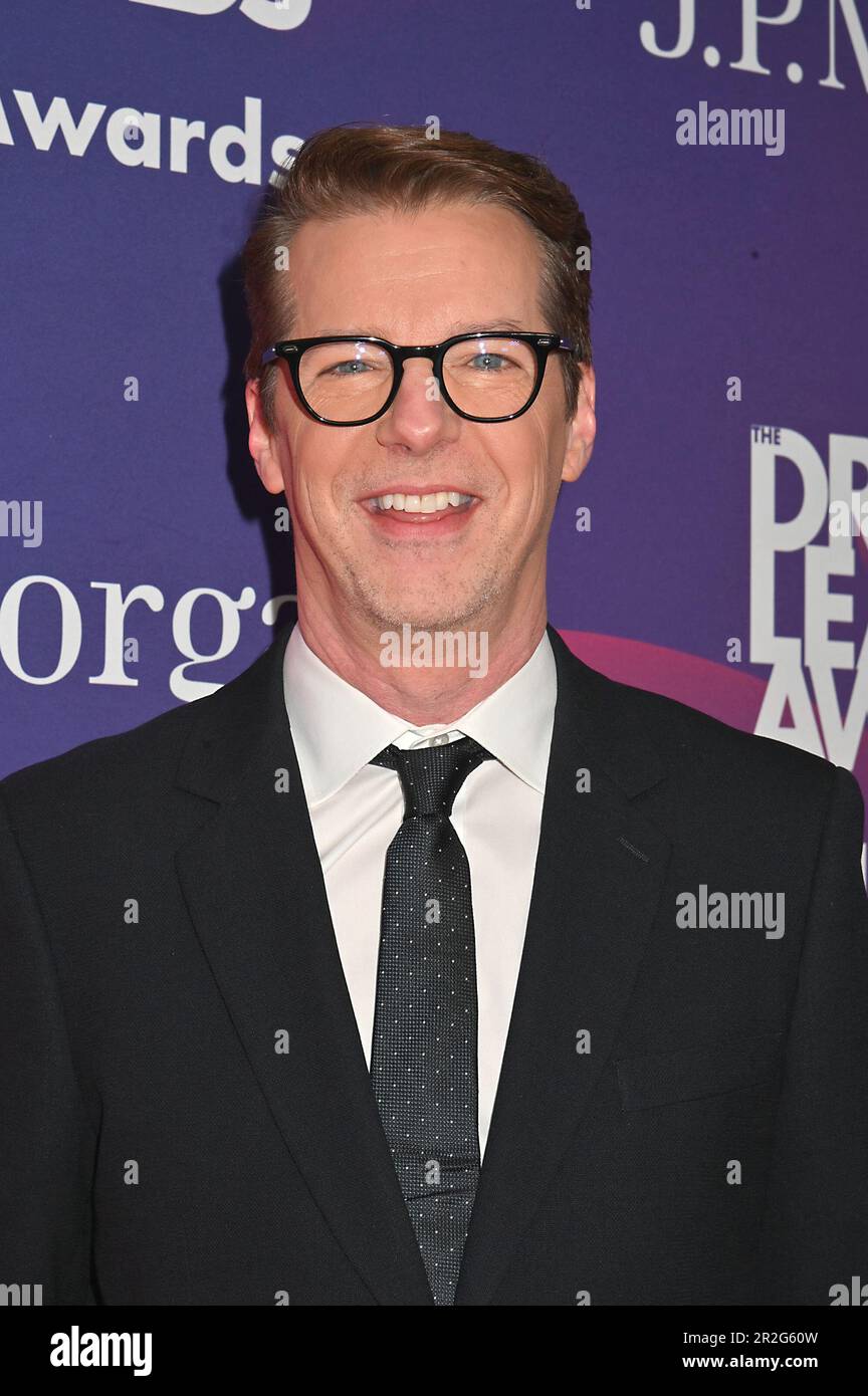 Sean Hayes 2022