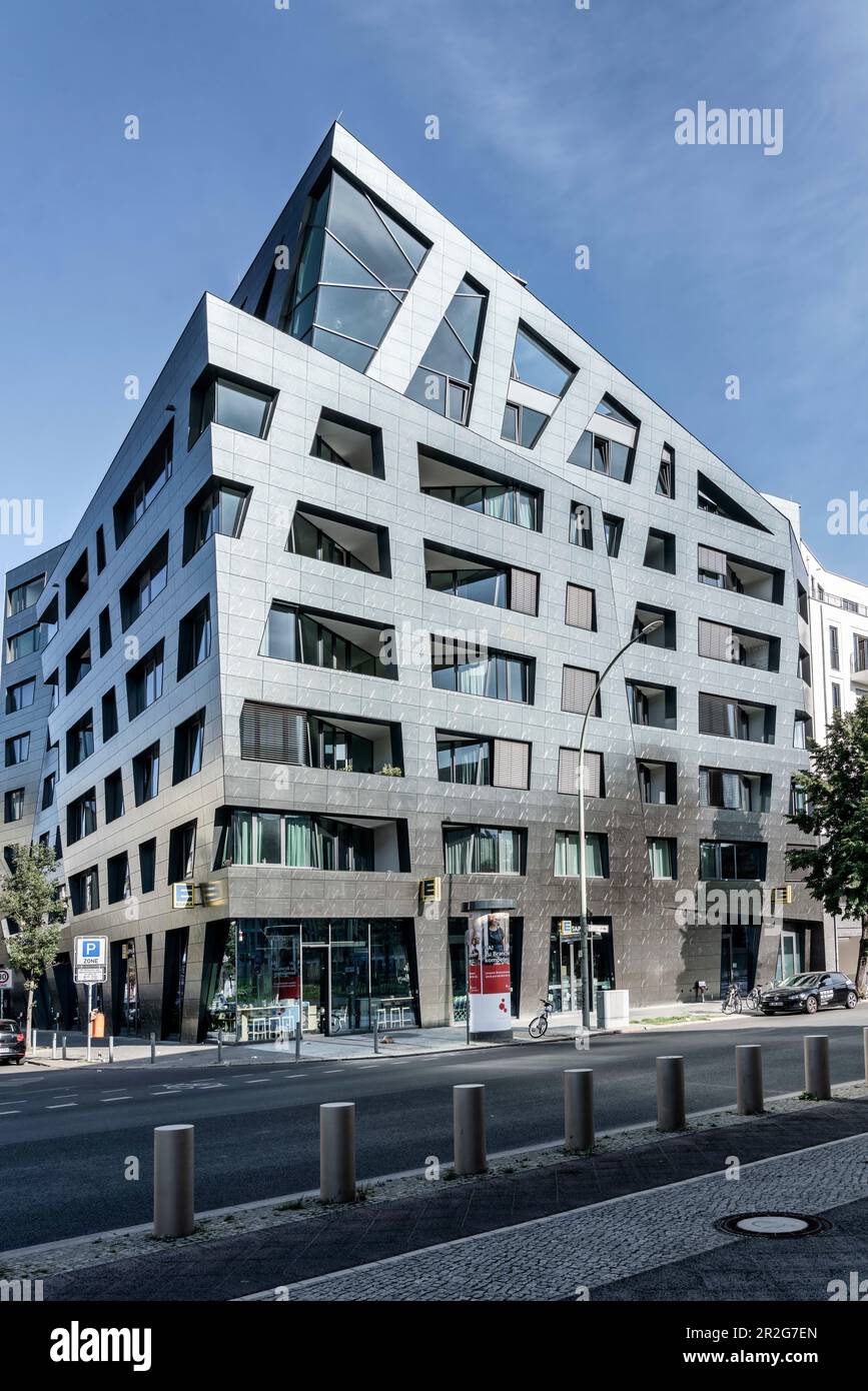 Modern architecture by Daniel Libeskind, Sapphire residential building ...