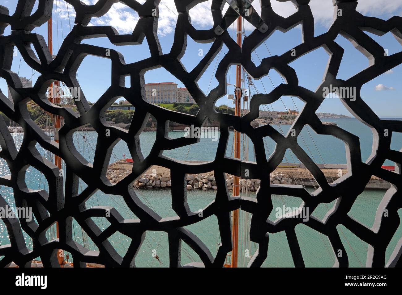 Seaport marseilles hi-res stock photography and images - Alamy