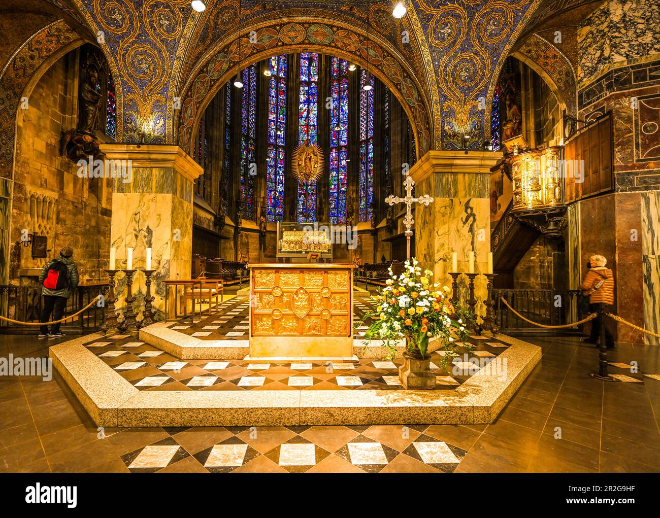 Altar room in Aachen Cathedral, Aachen, North Rhine-Westphalia, Germany Stock Photo - Alamy