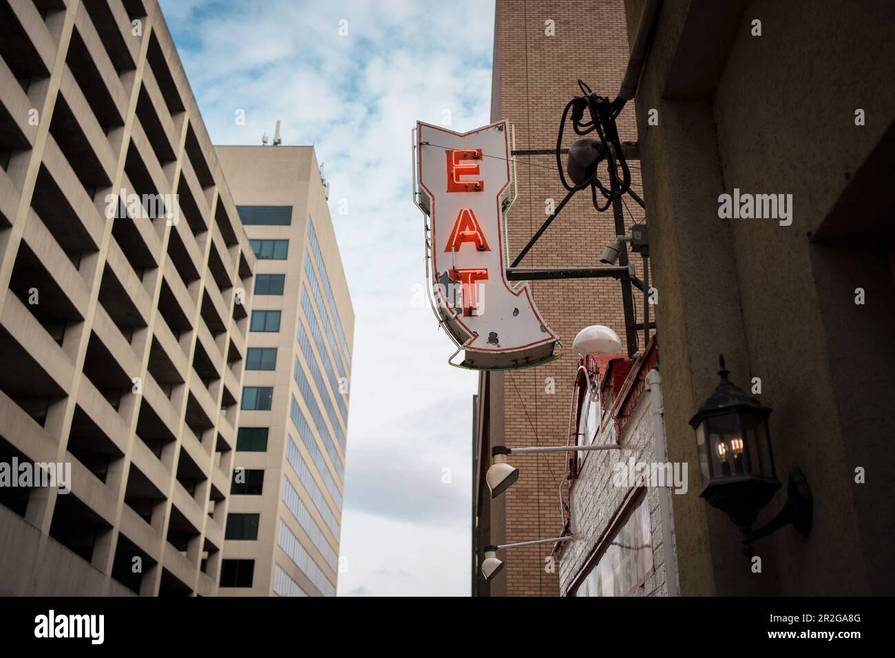 Eat neon sign hi-res stock photography and images - Alamy