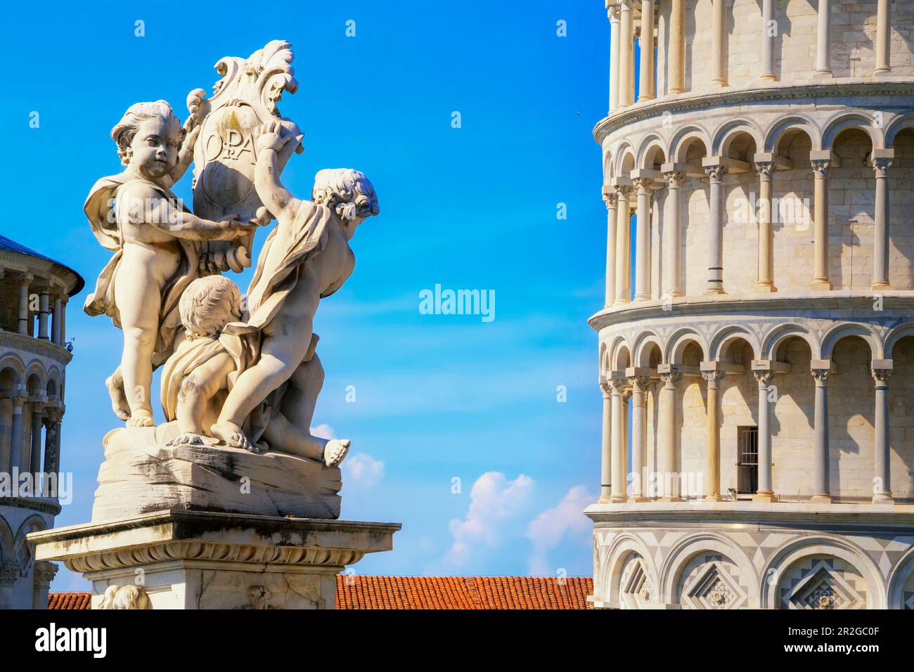 Famous leaning tower statues hi-res stock photography and images - Alamy