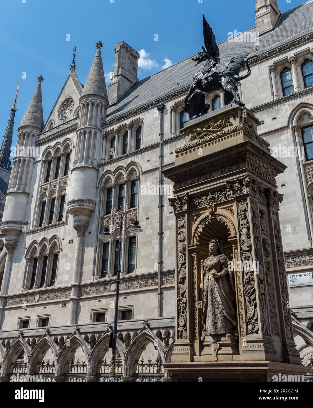 The City of London Temple Bar Monument Griffin and Queen Victoria Stock ...
