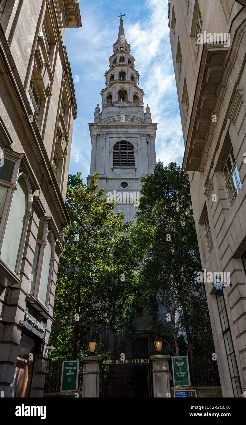 Christopher Wren's St. Bride's Church in The City of London Stock Photo ...