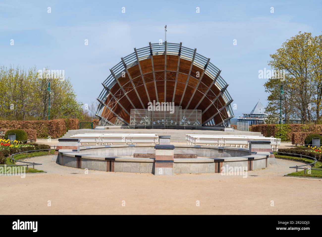 Concert shell hi-res stock photography and images - Alamy