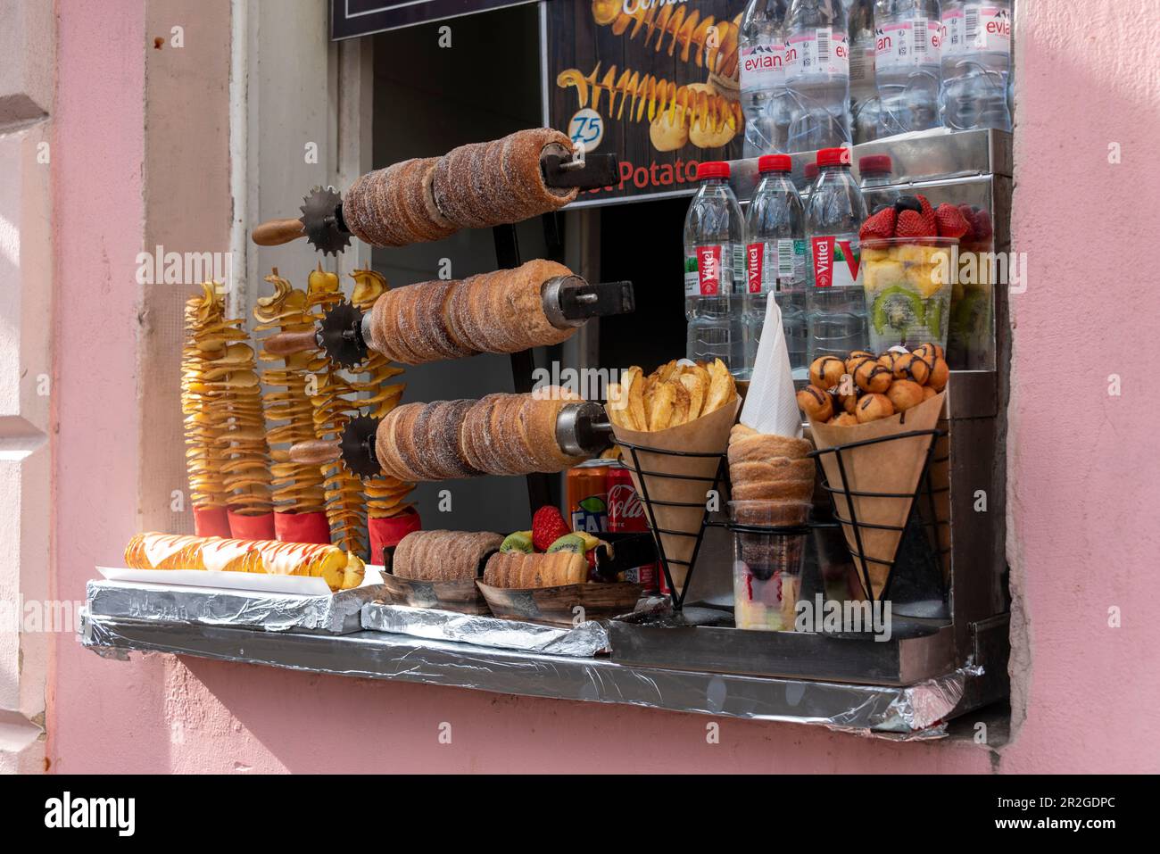 Baking pastries over open fire hi-res stock photography and images - Alamy