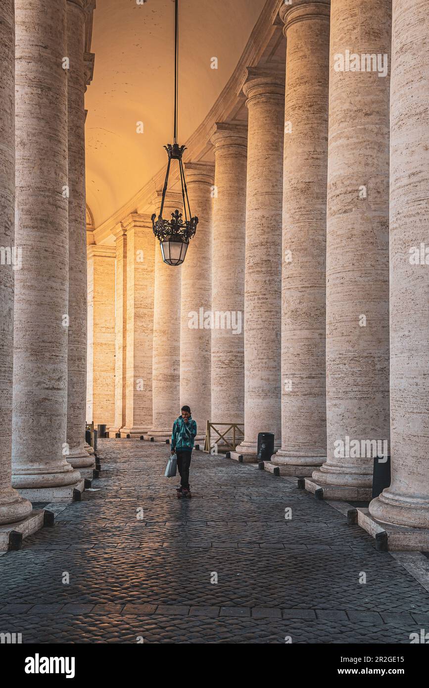Colonnade at St. Peter's Basilica, Rome, Lazio, Italy, Europe Stock ...