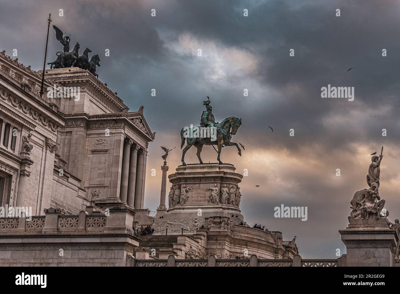 Equestrian statue of Victor Emmanuel II at the Monumento a Vittorio ...
