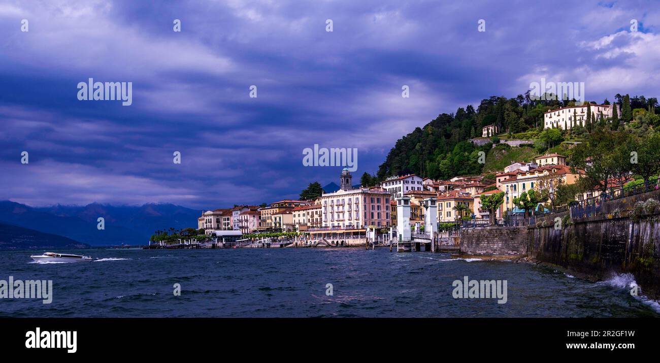 Port and waterfront of Bellagio on Lake Como, Province of Como ...