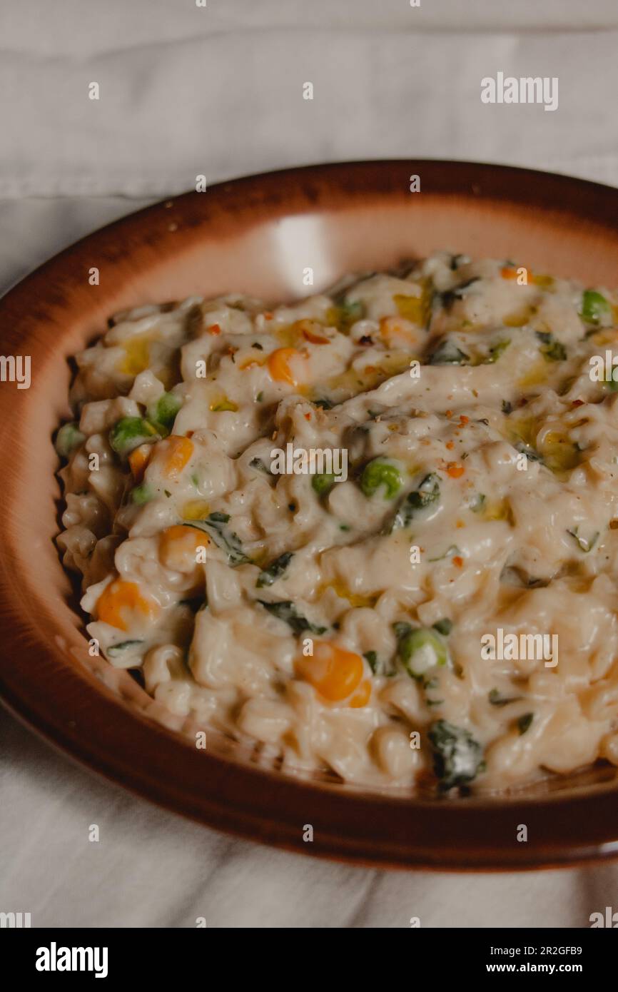 Pasta plate hi-res stock photography and images - Alamy