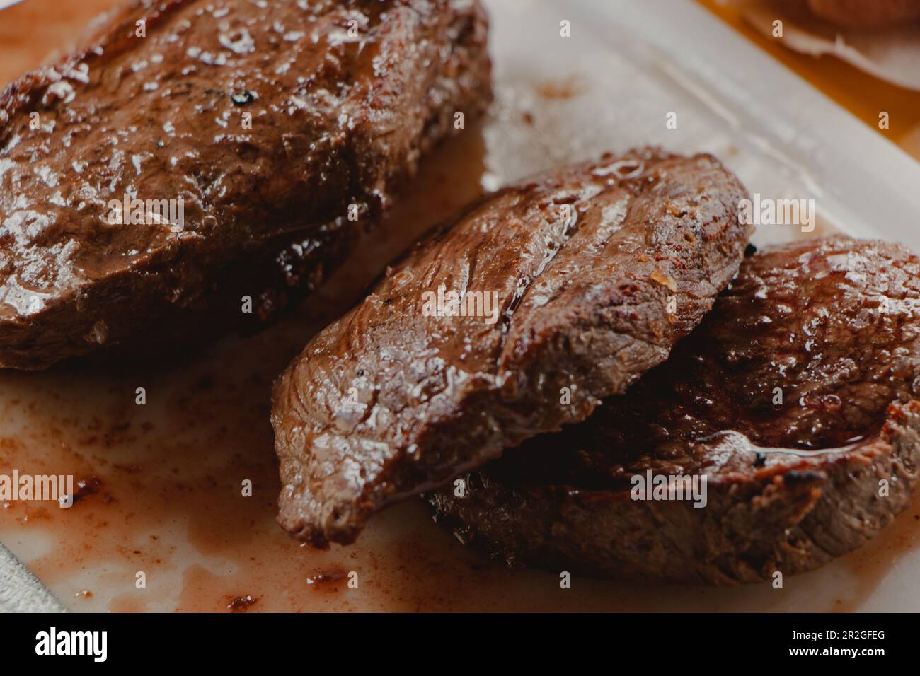 Family roast beef dinner hi-res stock photography and images - Alamy