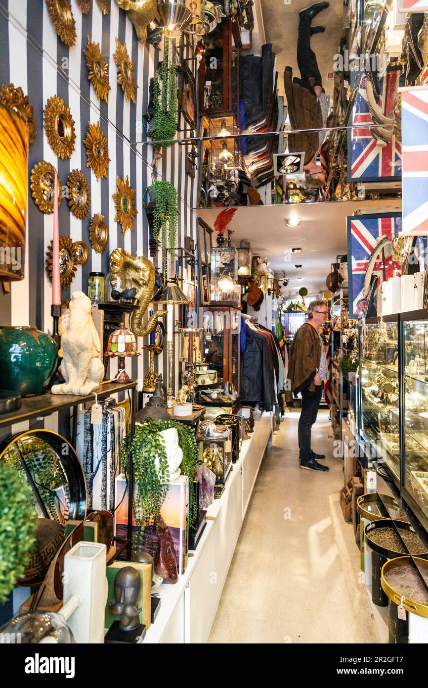 Trove 167 hi-res stock photography and images - Alamy