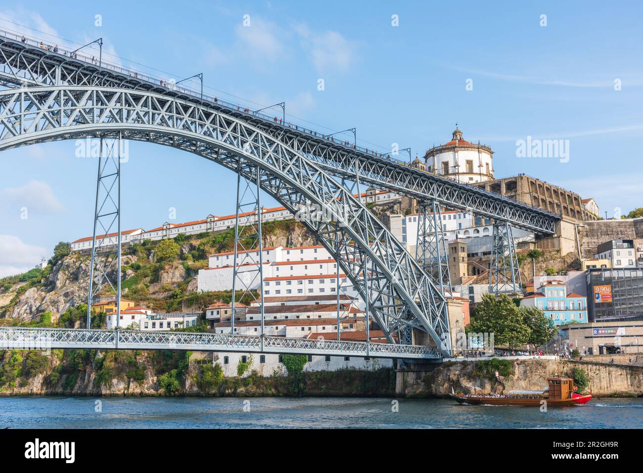 Ponte Luís I truss bridge and Mosteiro da Serra do Pilar monastery in ...