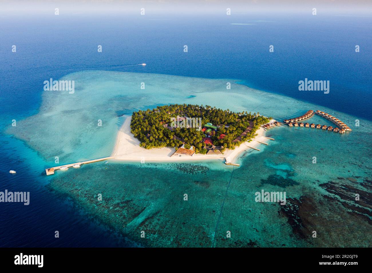 Alimatha resort island, Felidhu Atoll, Indian Ocean, Maldives Stock ...