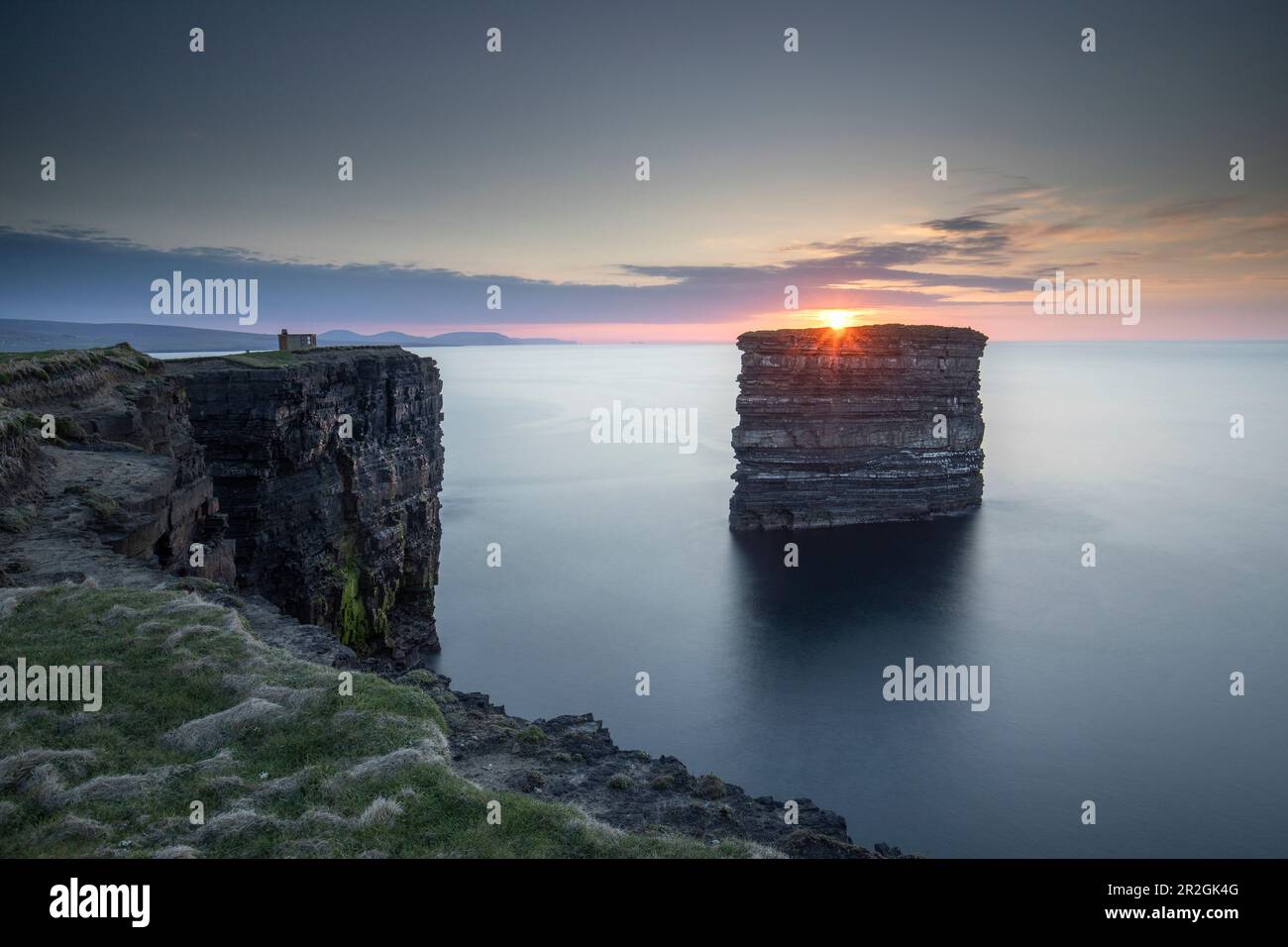 Cliffs of Downpatrick Head and Dun Briste sea stack. Sunset. sunstar ...