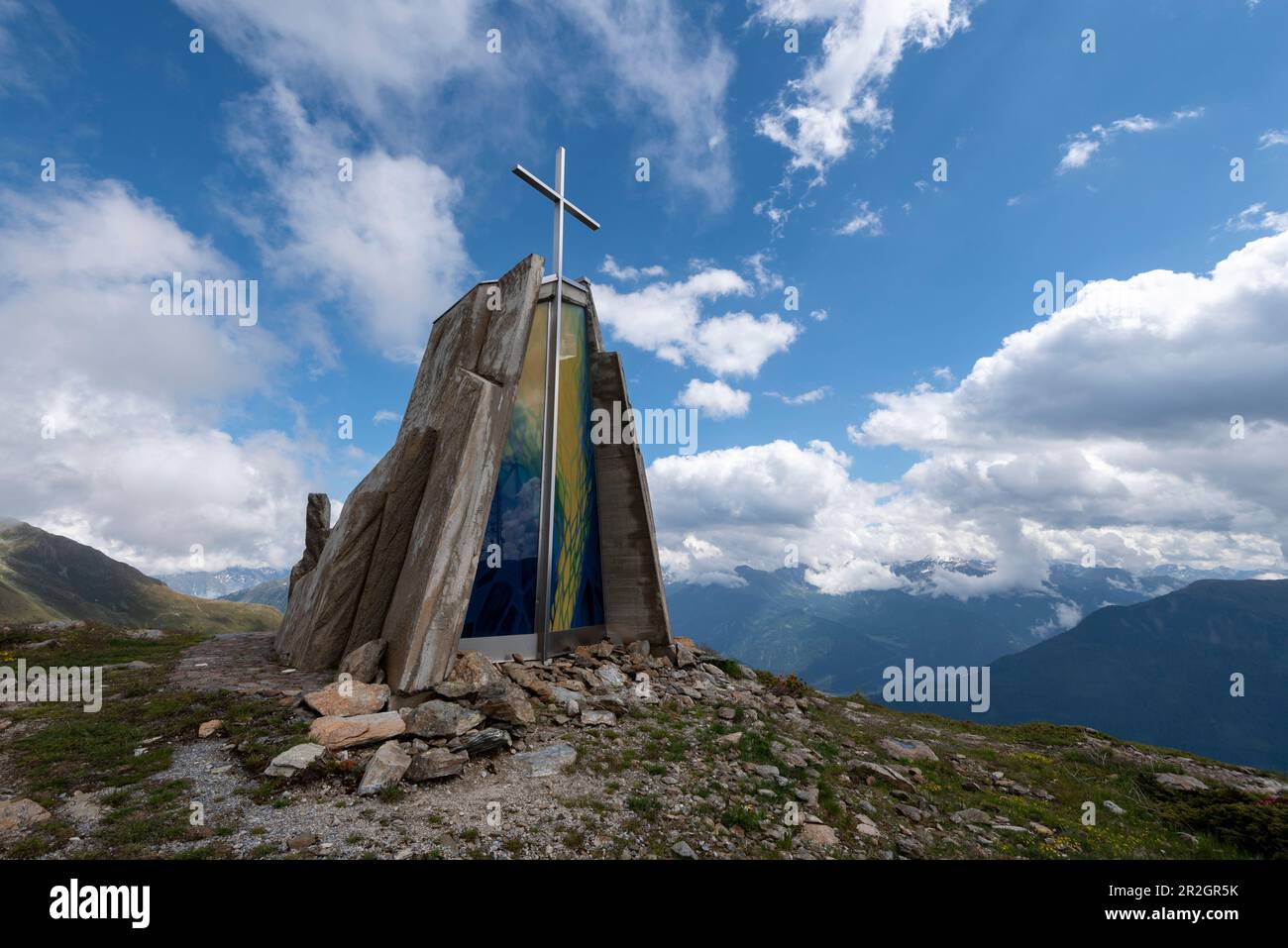 E5 trail hi-res stock photography and images - Alamy