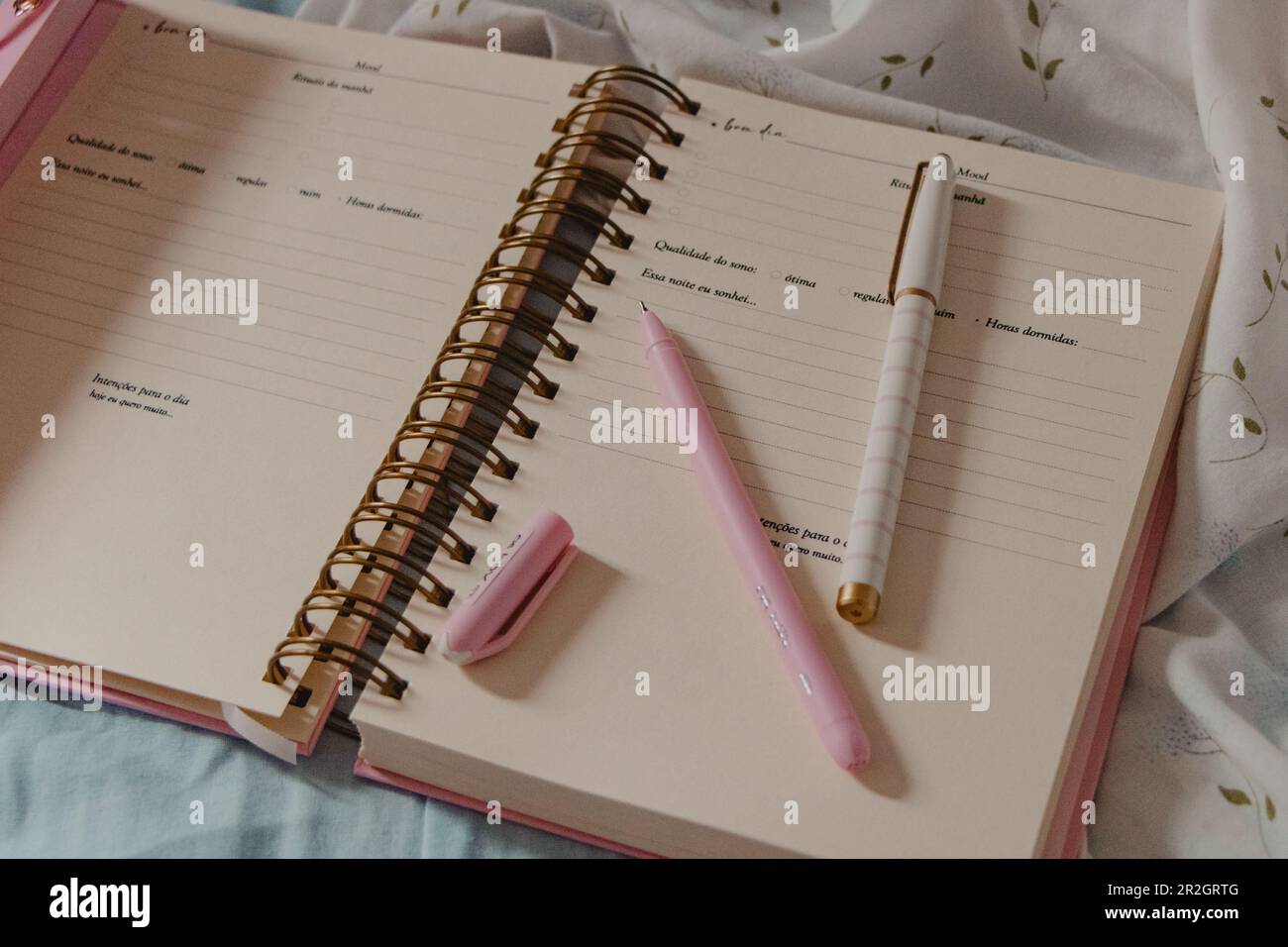 Journaling bed hi-res stock photography and images - Alamy