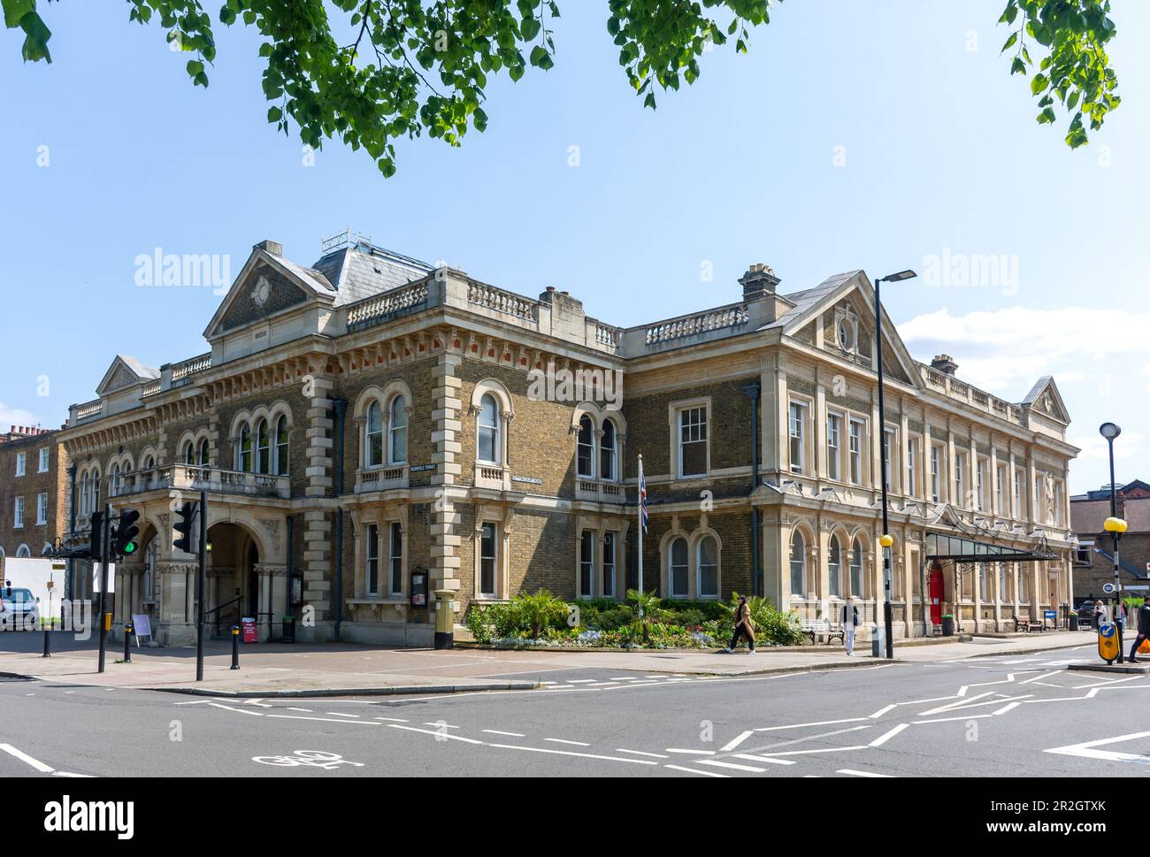 Town areas hi-res stock photography and images - Alamy