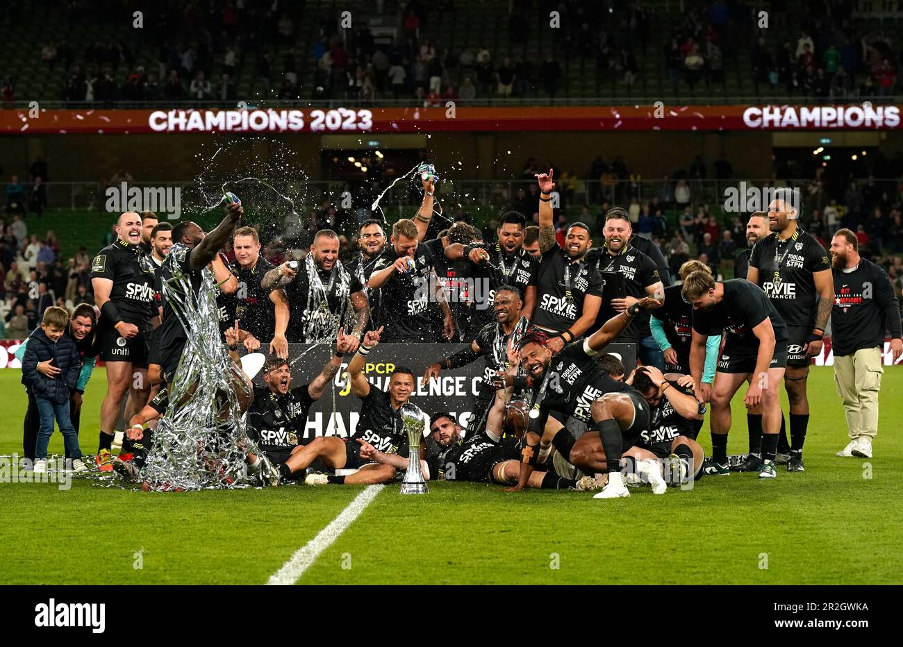 RC Toulon players celebrate with the trophy following the ECPR ...