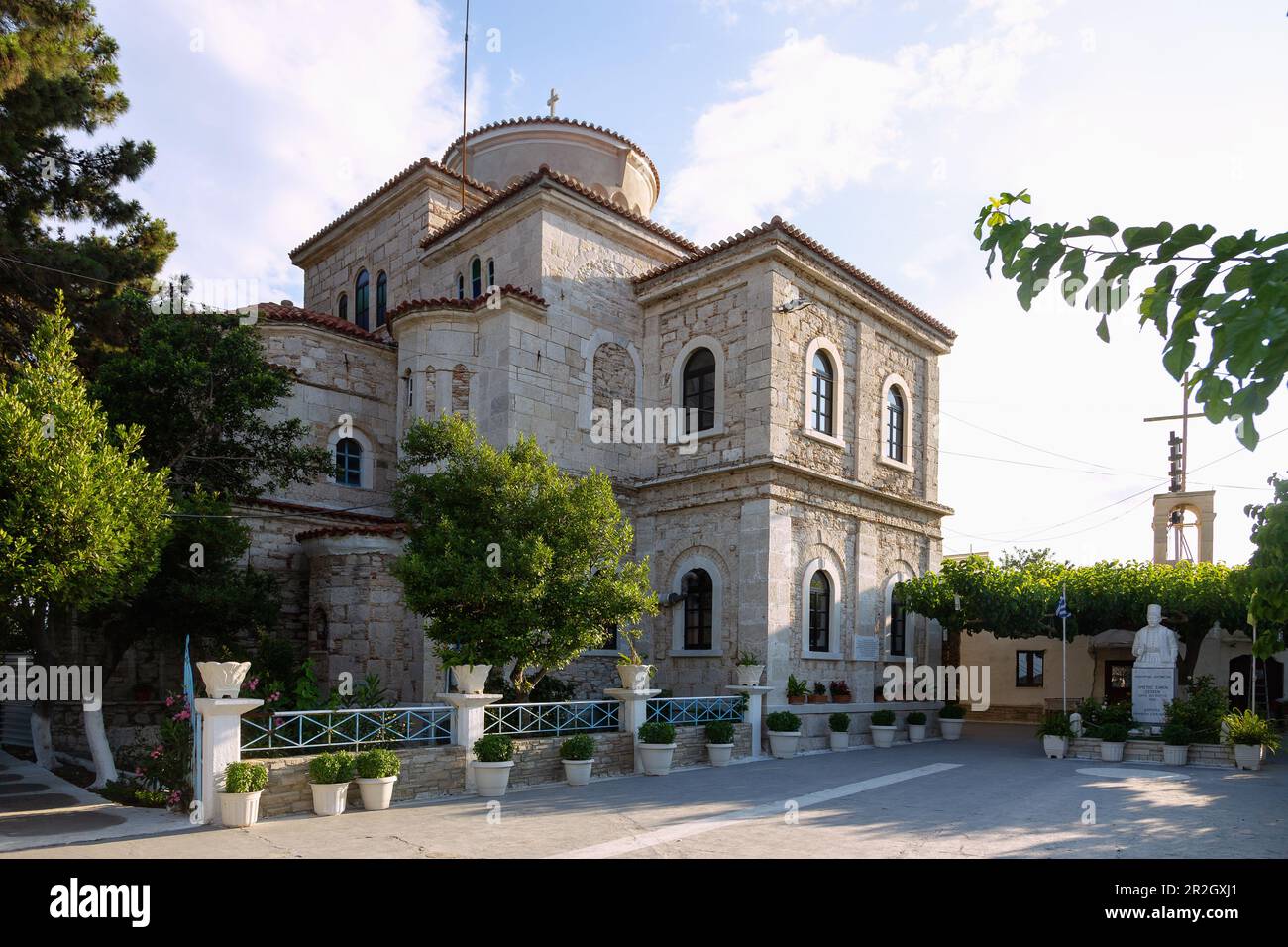 Church of Metamórphosis tou Christoú in Pythagorion on the island of ...