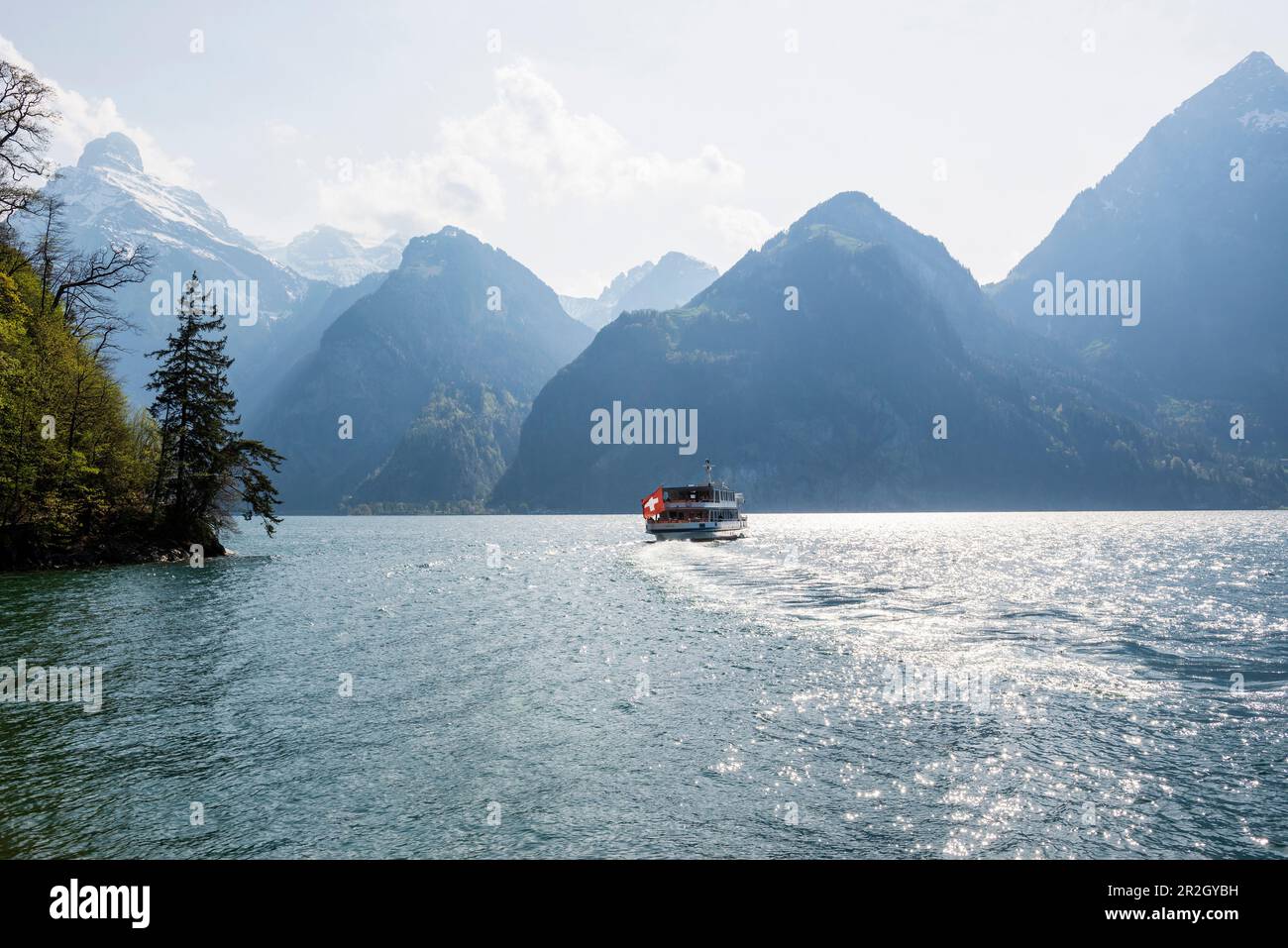 Panorama with lake and mountains and scheduled boat, Sisikon, Lake ...