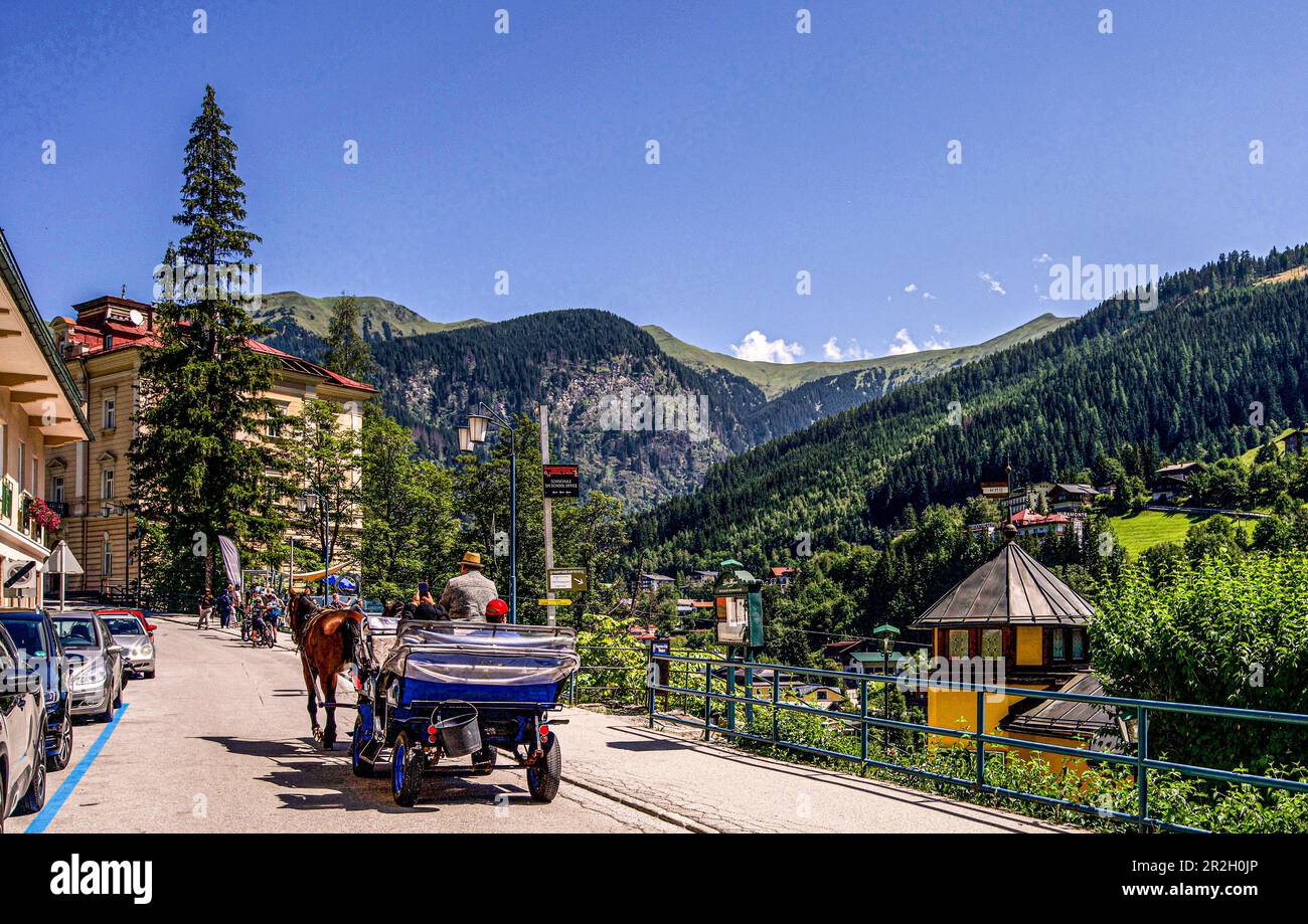 Horse-drawn carriage on Kaiser-Franz-Joseph-Strasse in Bad Gastein ...