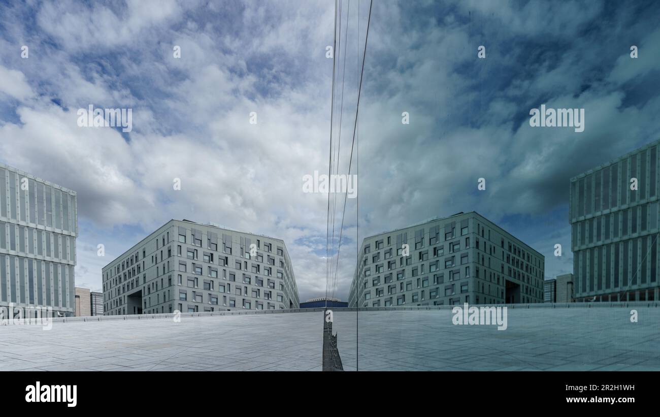 Glass facade oslo opera house hi-res stock photography and images - Alamy