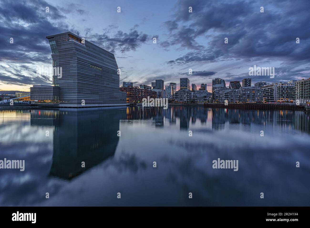 View of the Barcode Quarter skyline and the Edvard Munch Museum in Oslo ...