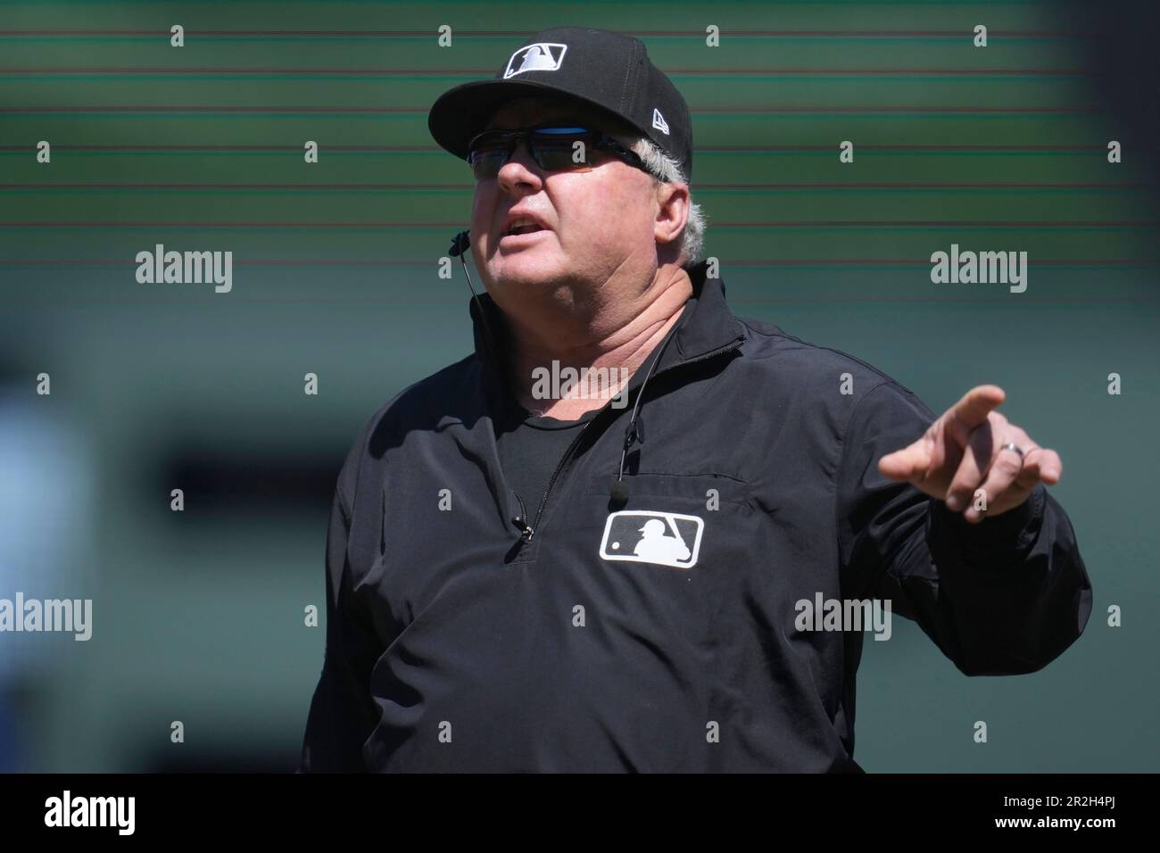 Umpire Bill Miller during a baseball game between the San Francisco ...
