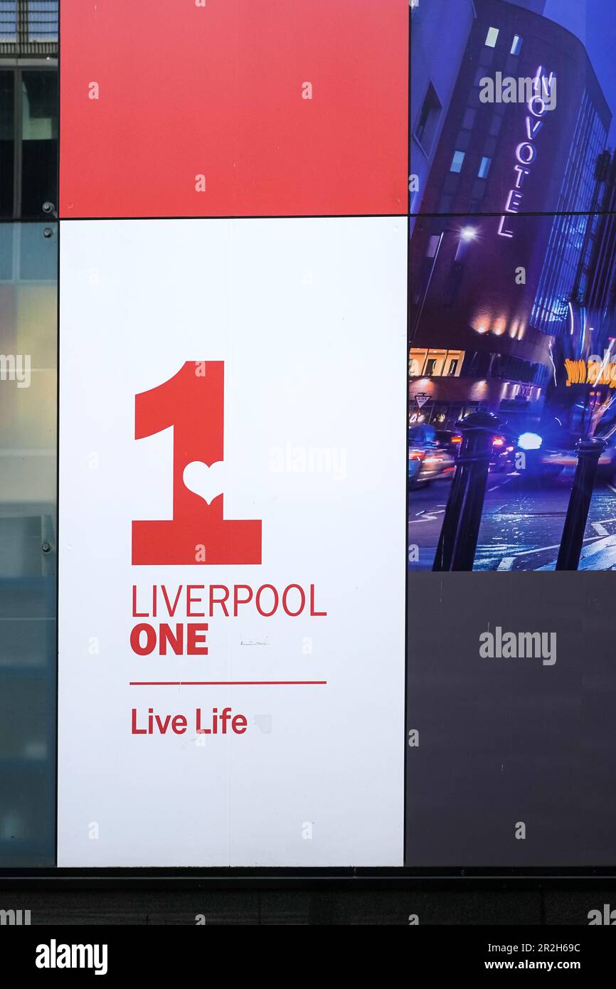 Liverpool ONE sign and street sign in Liverpool City Centre Stock Photo ...
