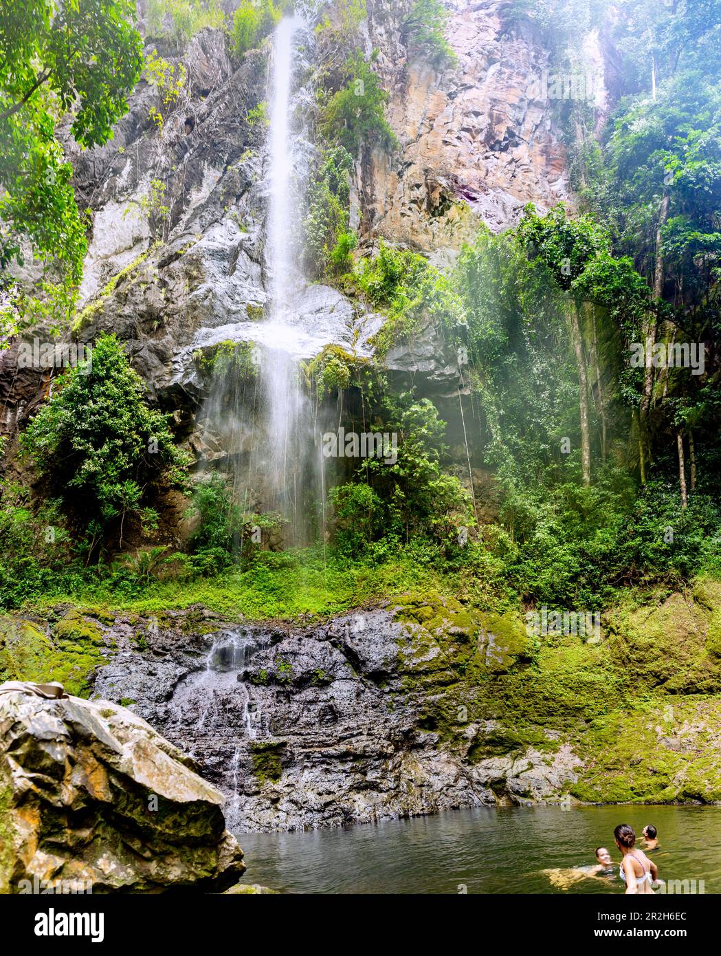 Cascata Oquè Pipi on the island of Principé in West Africa Stock Photo ...