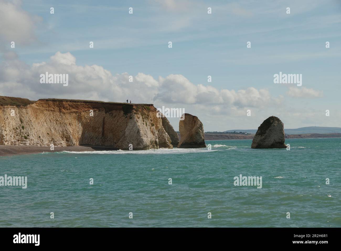 Chalk cliffs on the Isle of Wight coast at Freshwater Bay Stock Photo ...