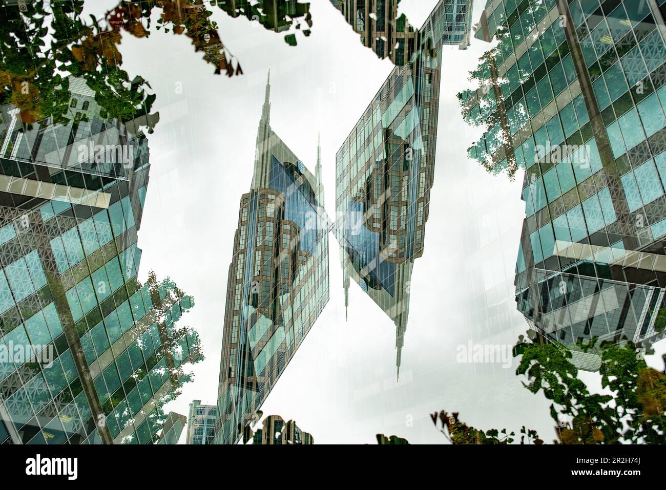 The batman building hi-res stock photography and images - Alamy