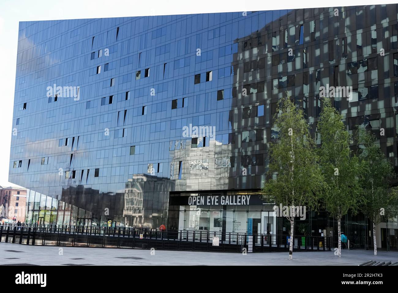 Open Eye Gallery Building, Mann Island. Liverpool. UK Stock Photo - Alamy