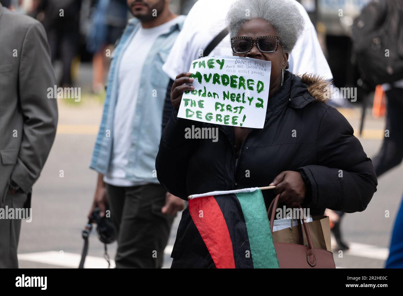 New York, New York, USA. 19th May, 2023. Mourners gather outside Mt ...