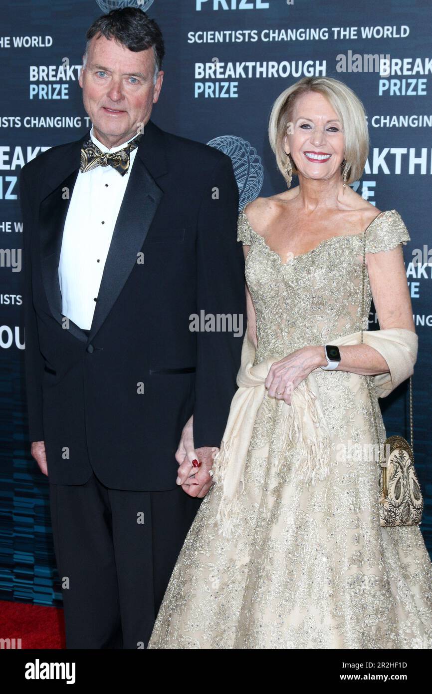 9th Breakthrough Prize Ceremony Arrivals at the Academy Museum of ...